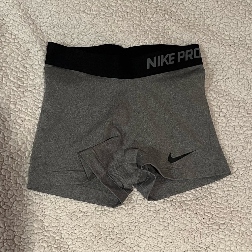 Nike Pros - Gem